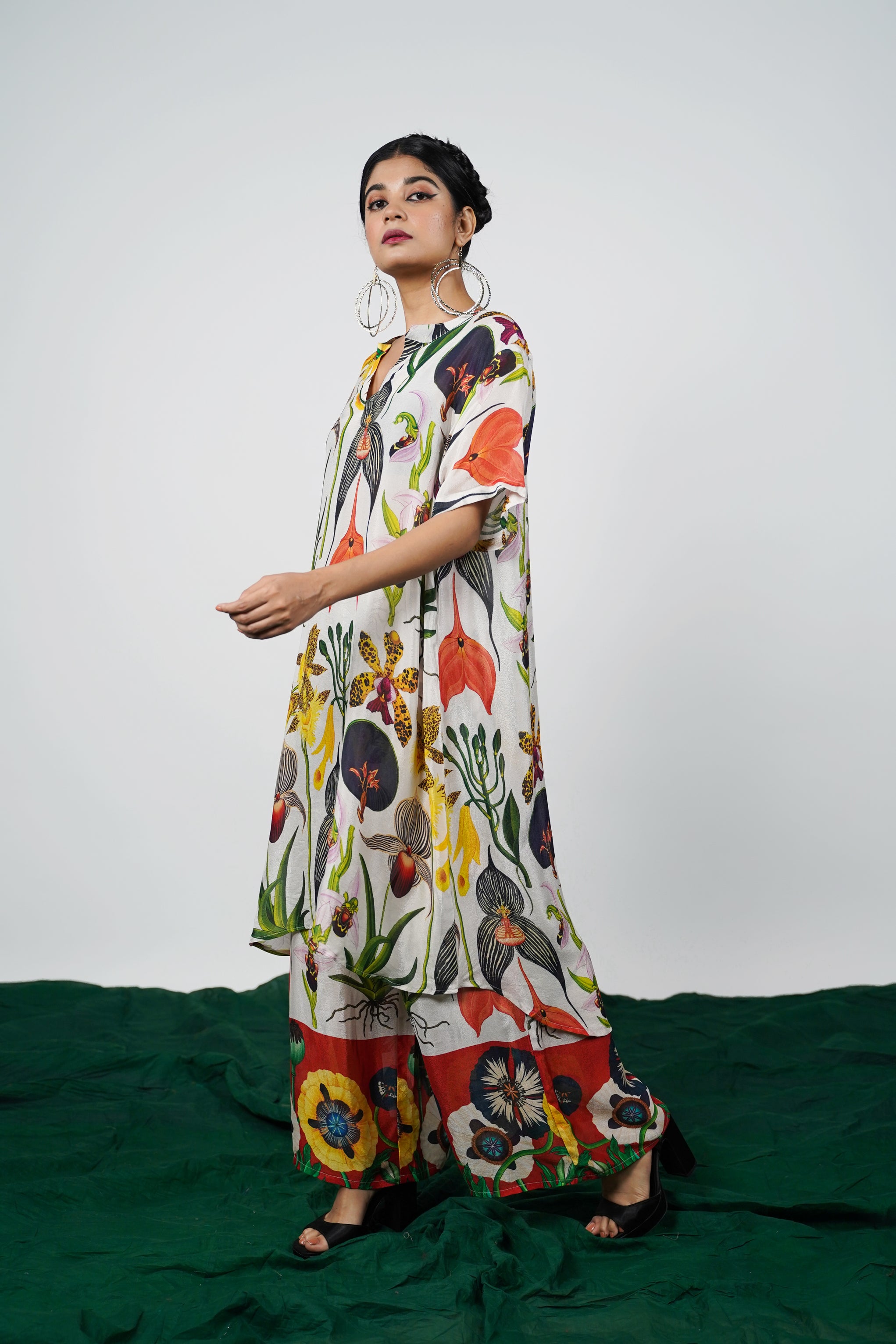 Shop the Designer Safedrav Kurta Pant Set by Ayush Kejriwal– ayushkejriwal